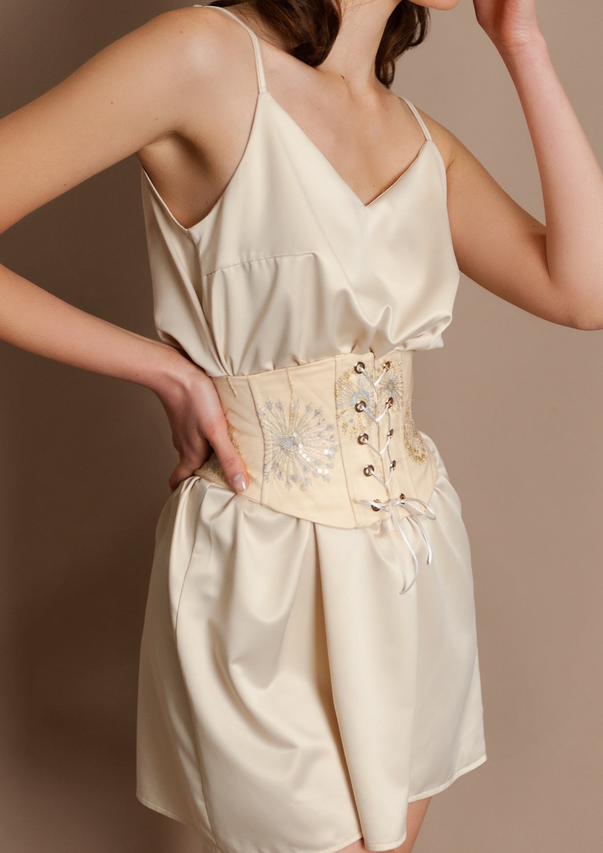 La Musa - Venetian Front-Lacing Boned Satin Corset Top – MADAMVOYAGE